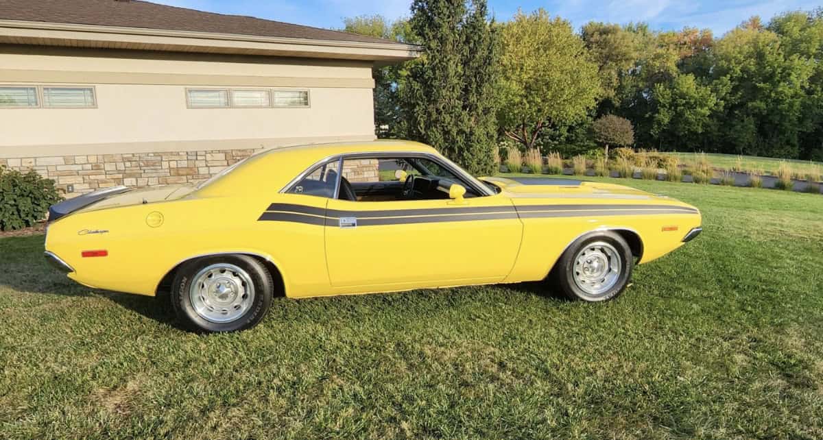 1972 Dodge Challenger 340 4-Speed - Nostalgic Rides